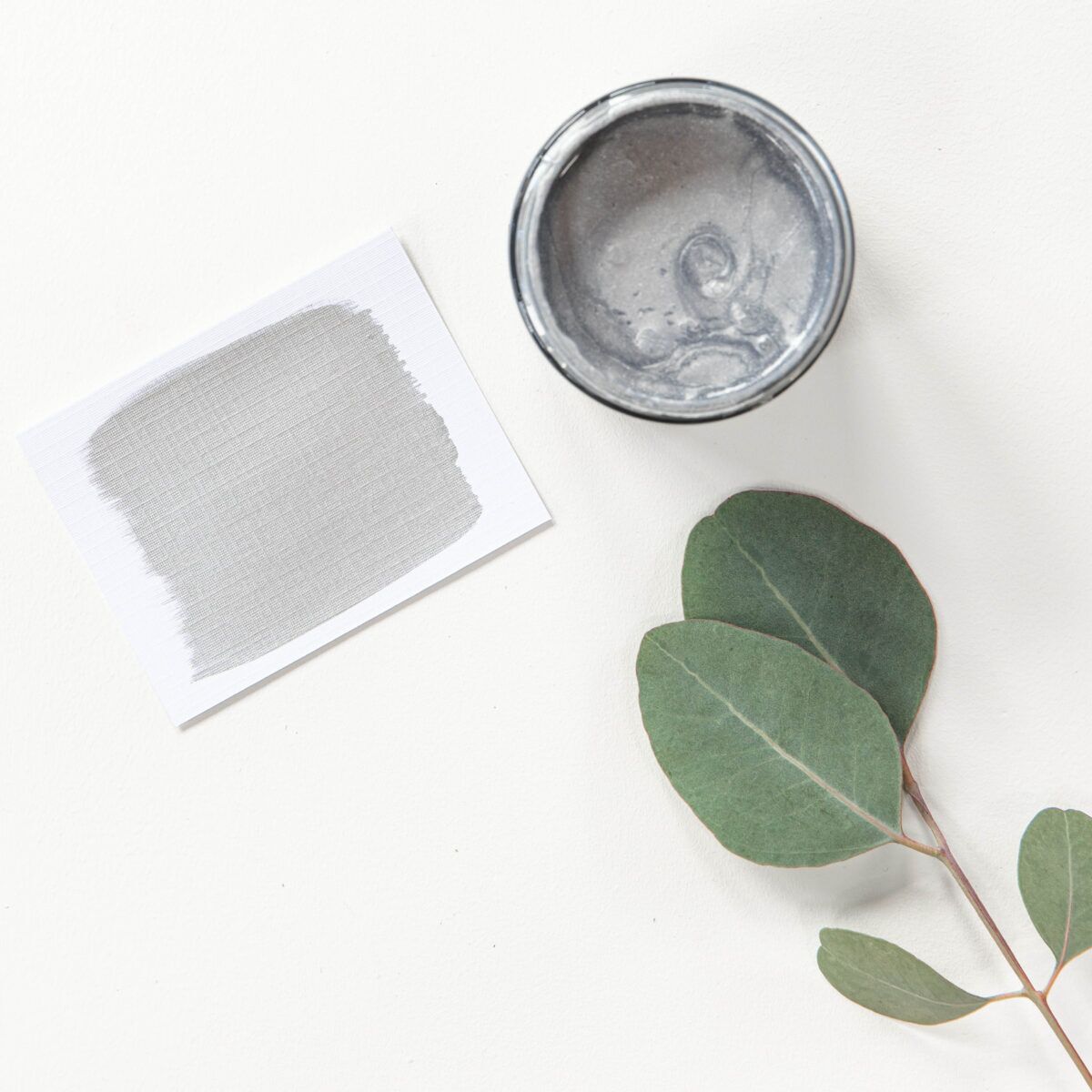 Artisan Metallic Paint is filled with pure mica pigments to shimmer